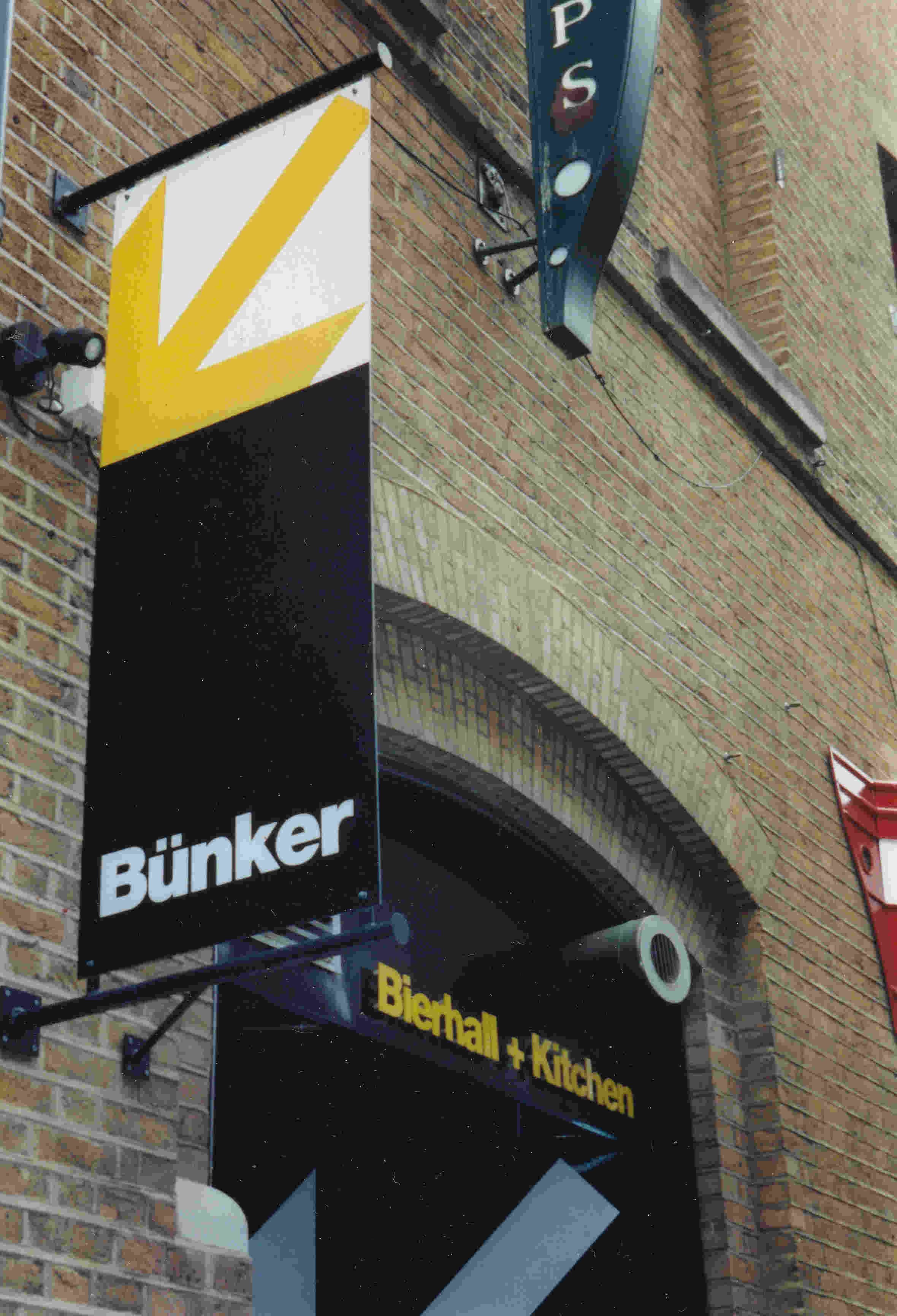 File:Bunker Brewing Earlhm St WC2 PG (1).jpg - Brewery History Society Wiki