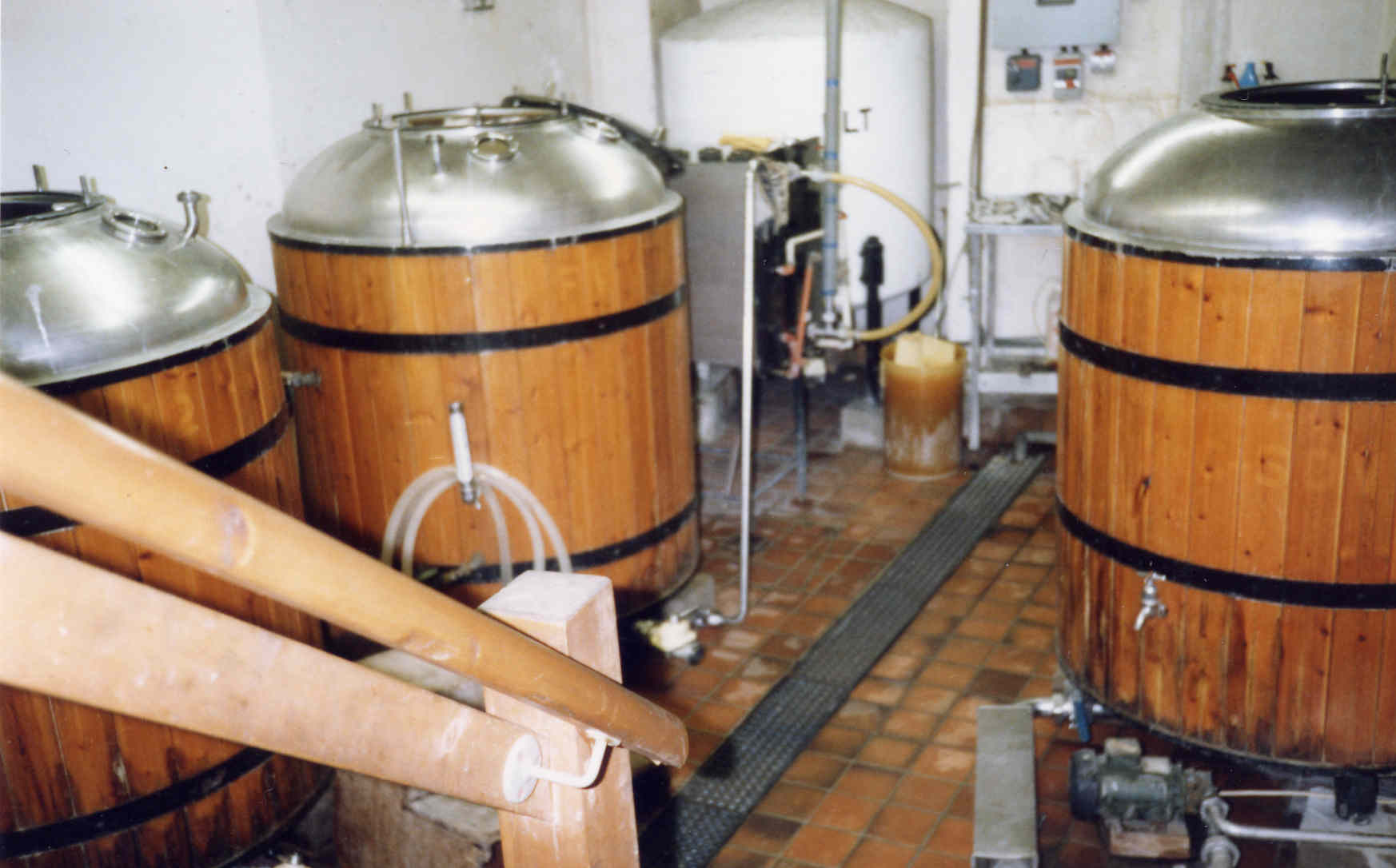 File:Sarah Hughes 1991 Sedgeley site (11).jpg - Brewery History Society ...