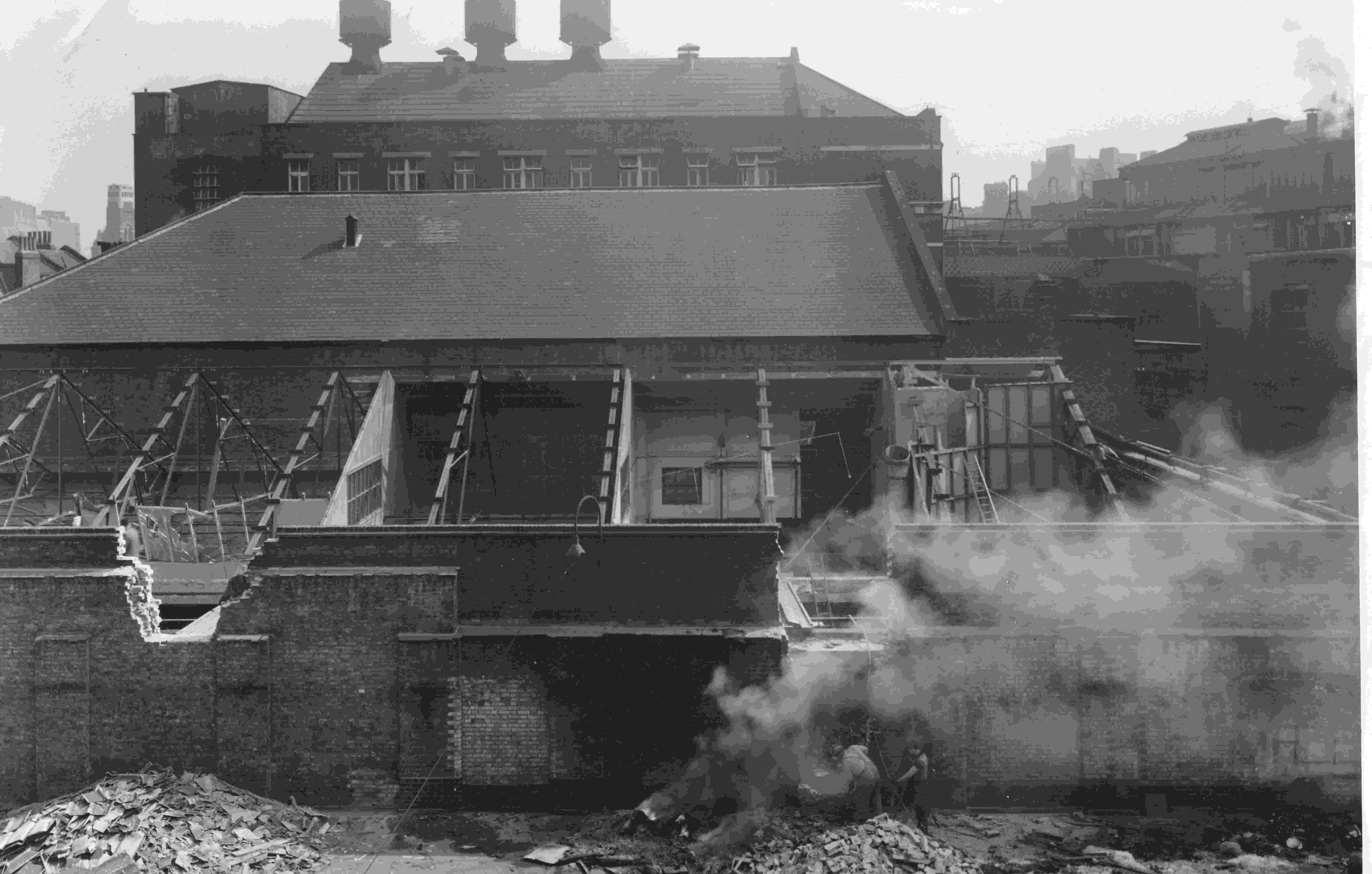 File:Watney Stag Pimlico Demolition 1959 (16).jpg - Brewery History ...